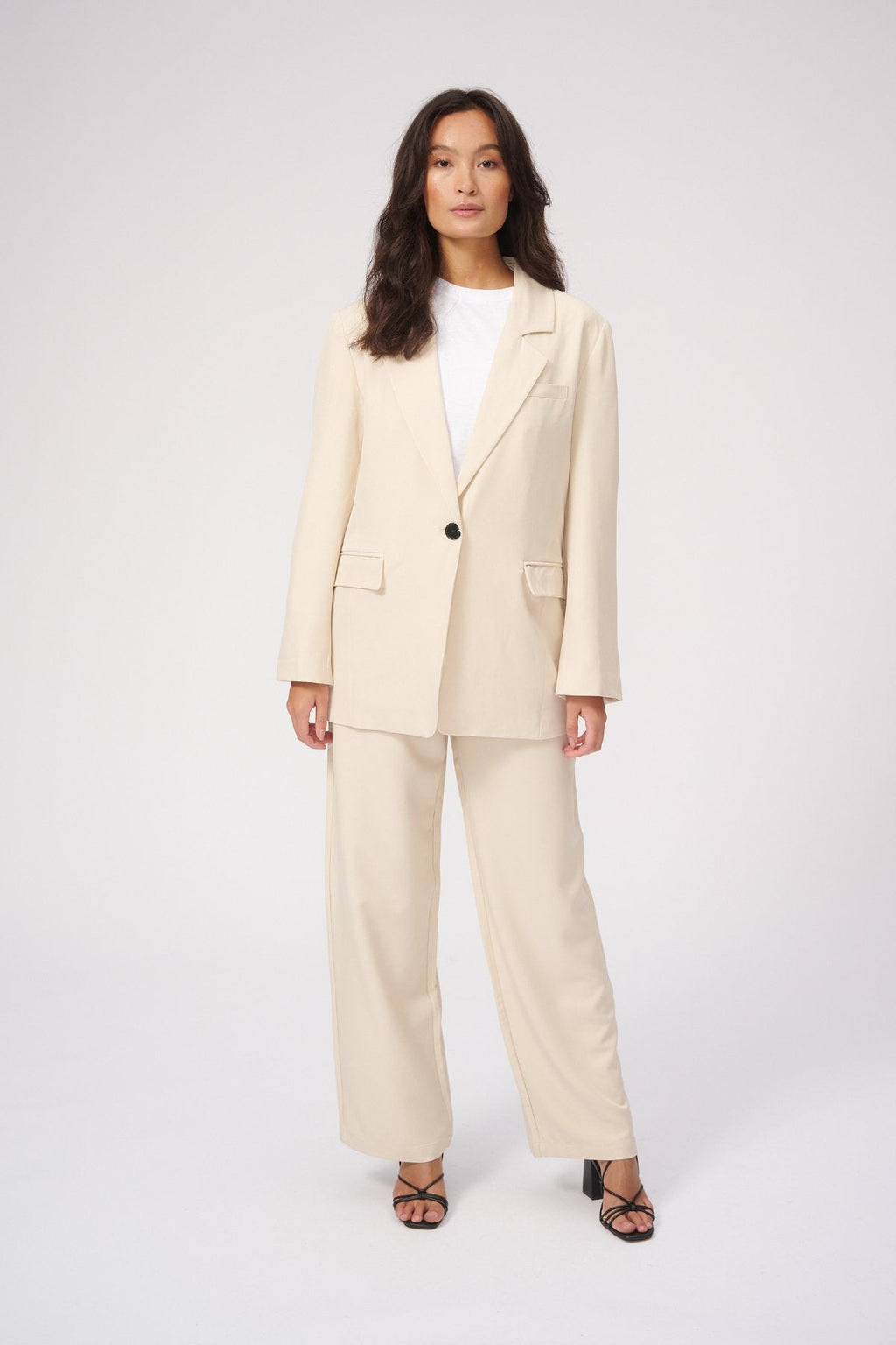 Effortless Chic: Oversized Suit (Beige) - Complete Package for Women